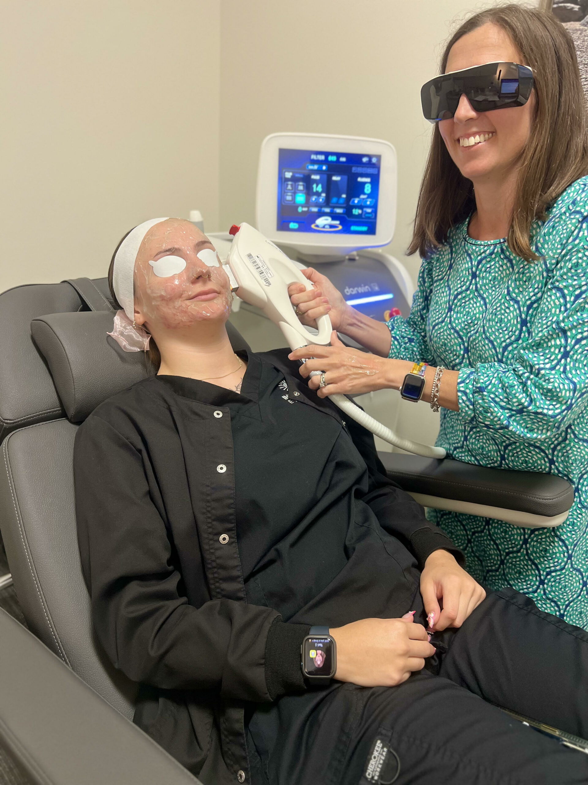 Intense Pulse Light Therapy for Eyes i IPL l Innovative Eye Care